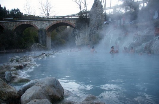 Low cost Wellness: Free Thermal Pools in Italy - Ecobnb