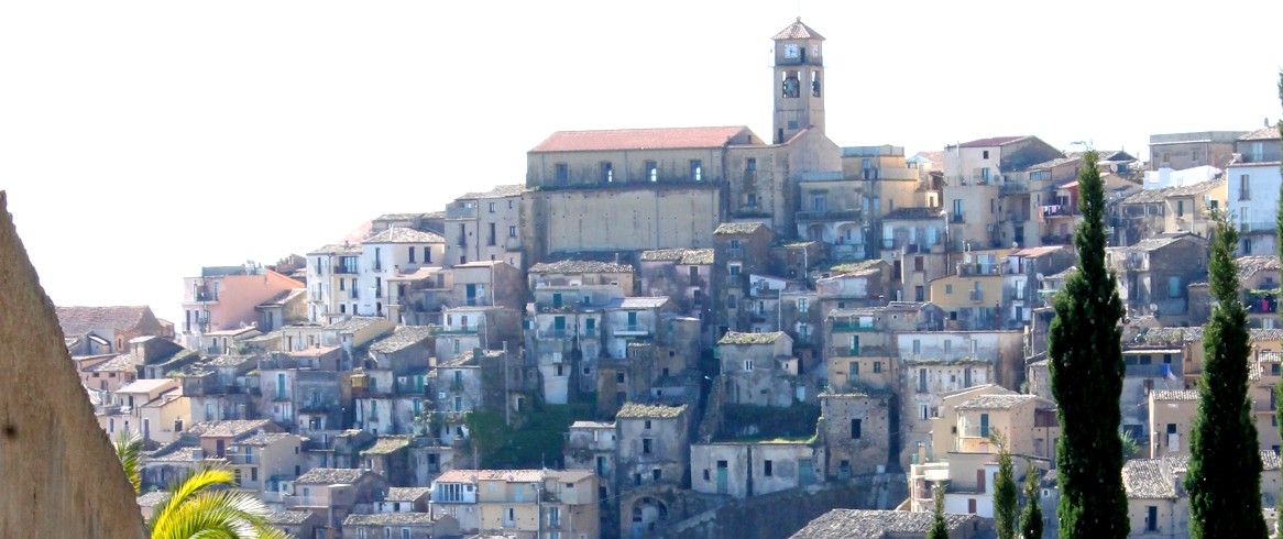 Badolato, the Calabrian village adopted by foreigners - Ecobnb