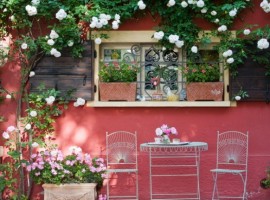 8 perfect locations for a weekend among the roses in Italy