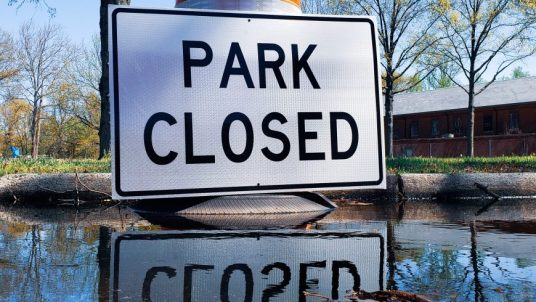 Solutions to Overtourism: Tips for a More Sustainable Tourism - Ecobnb