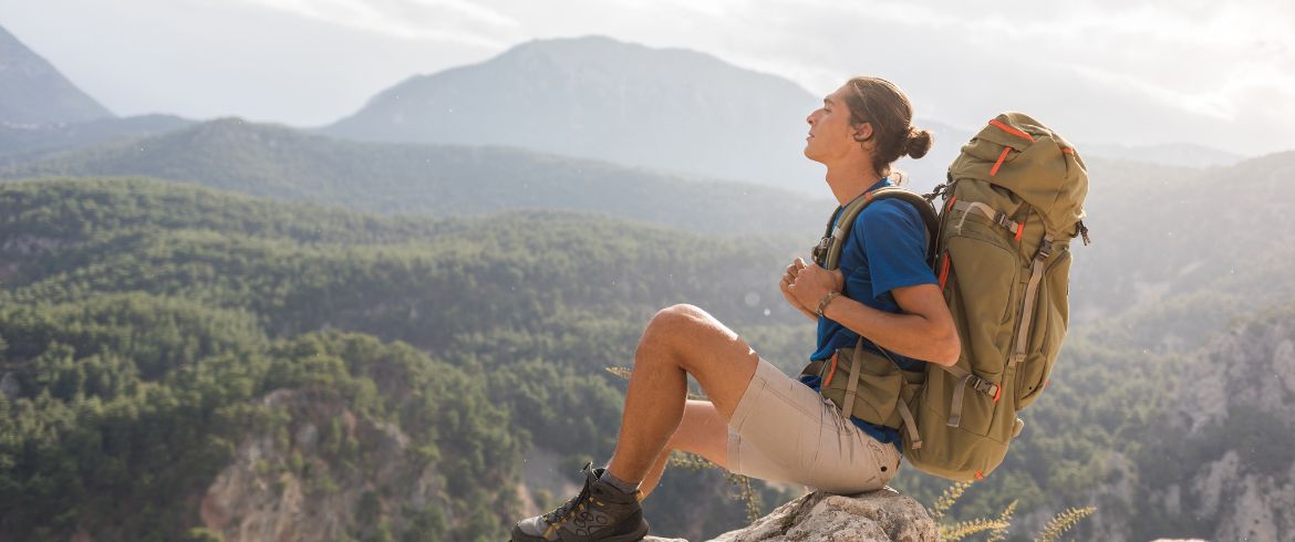 Ecopsychology: The 5 Benefits of Backpacking in Nature - Ecobnb